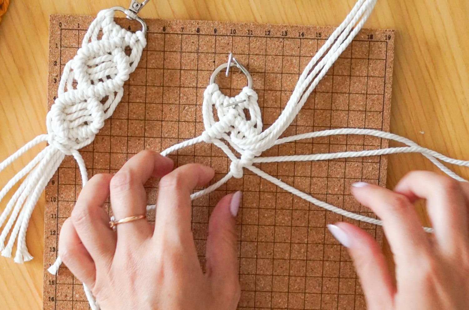 Makraméknuter for nybegynnere: Trinn-for-trinn-guide – Hobbii